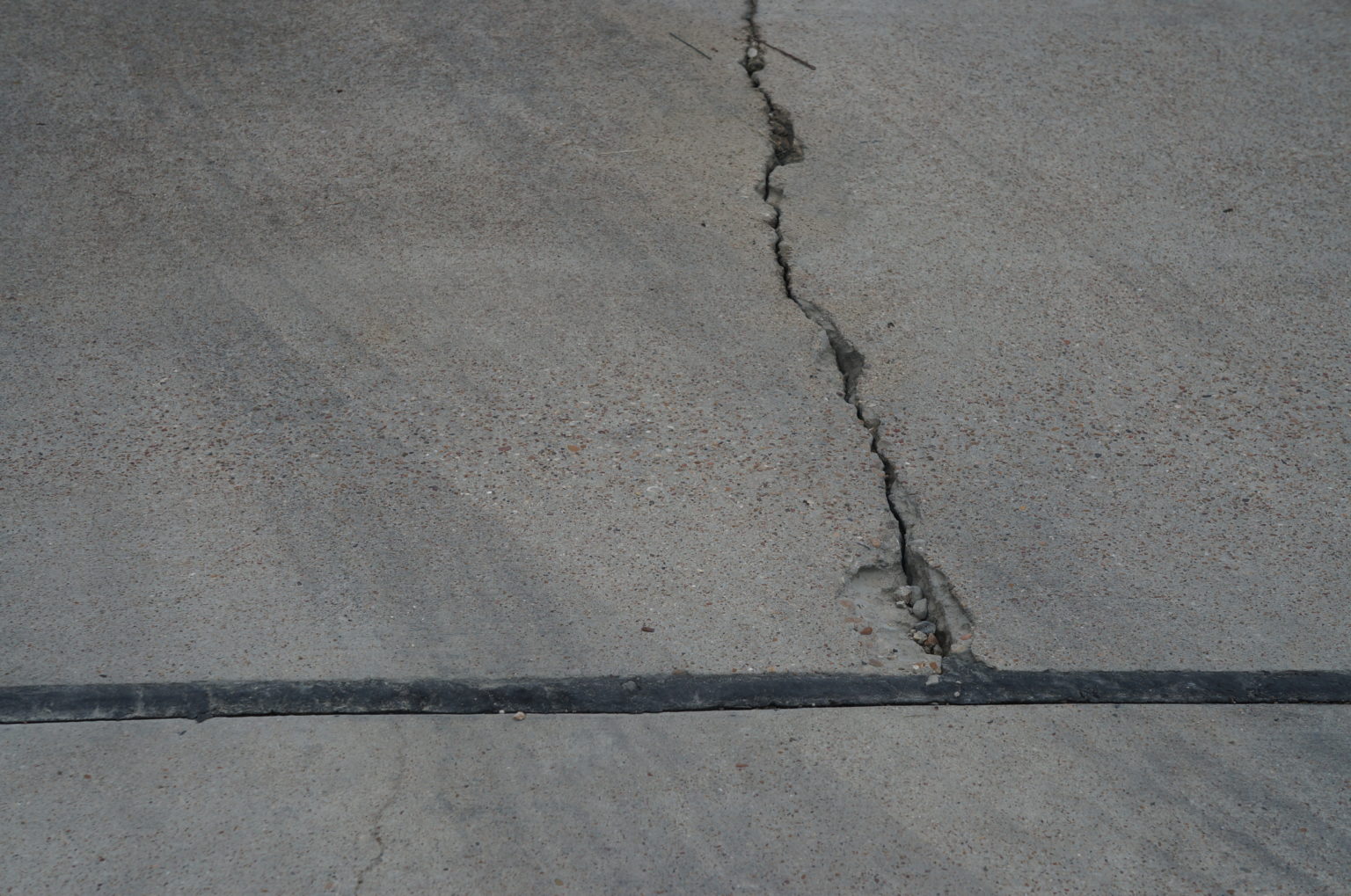 Progressive Distress Mechanism in Industrial Concrete Pavement ...